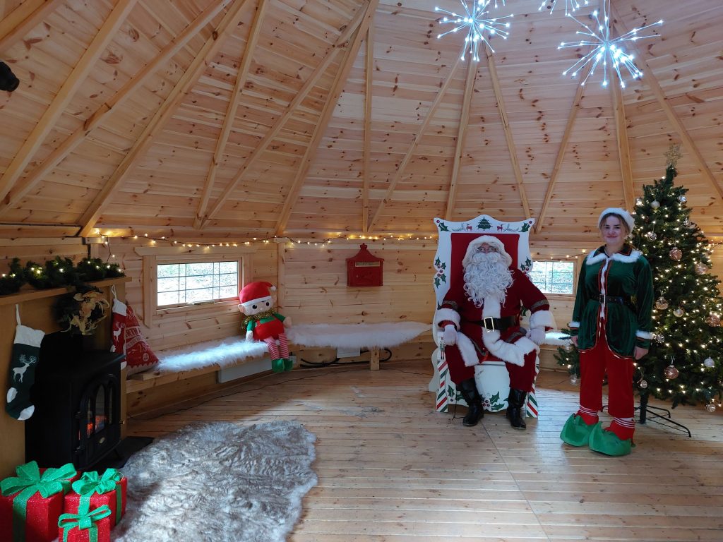 SANTA ARRIVES AT THE FORBIDDEN CORNER! – The Forbidden Corner